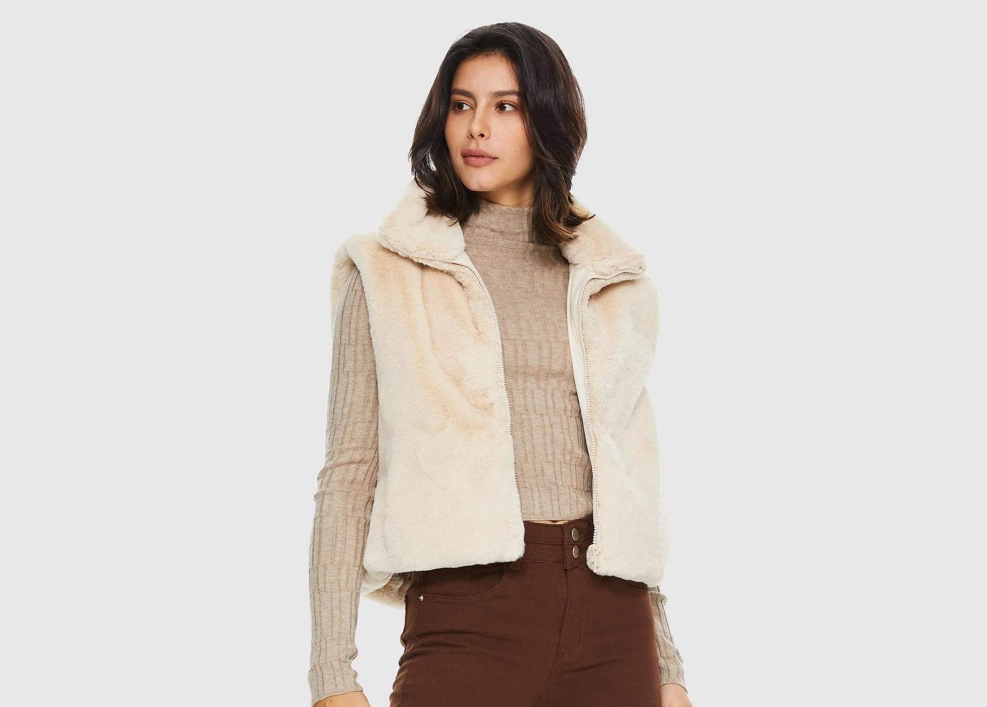 5 Iconic Looks with Puffer Vests for Women Aged 18-45 – Orolay