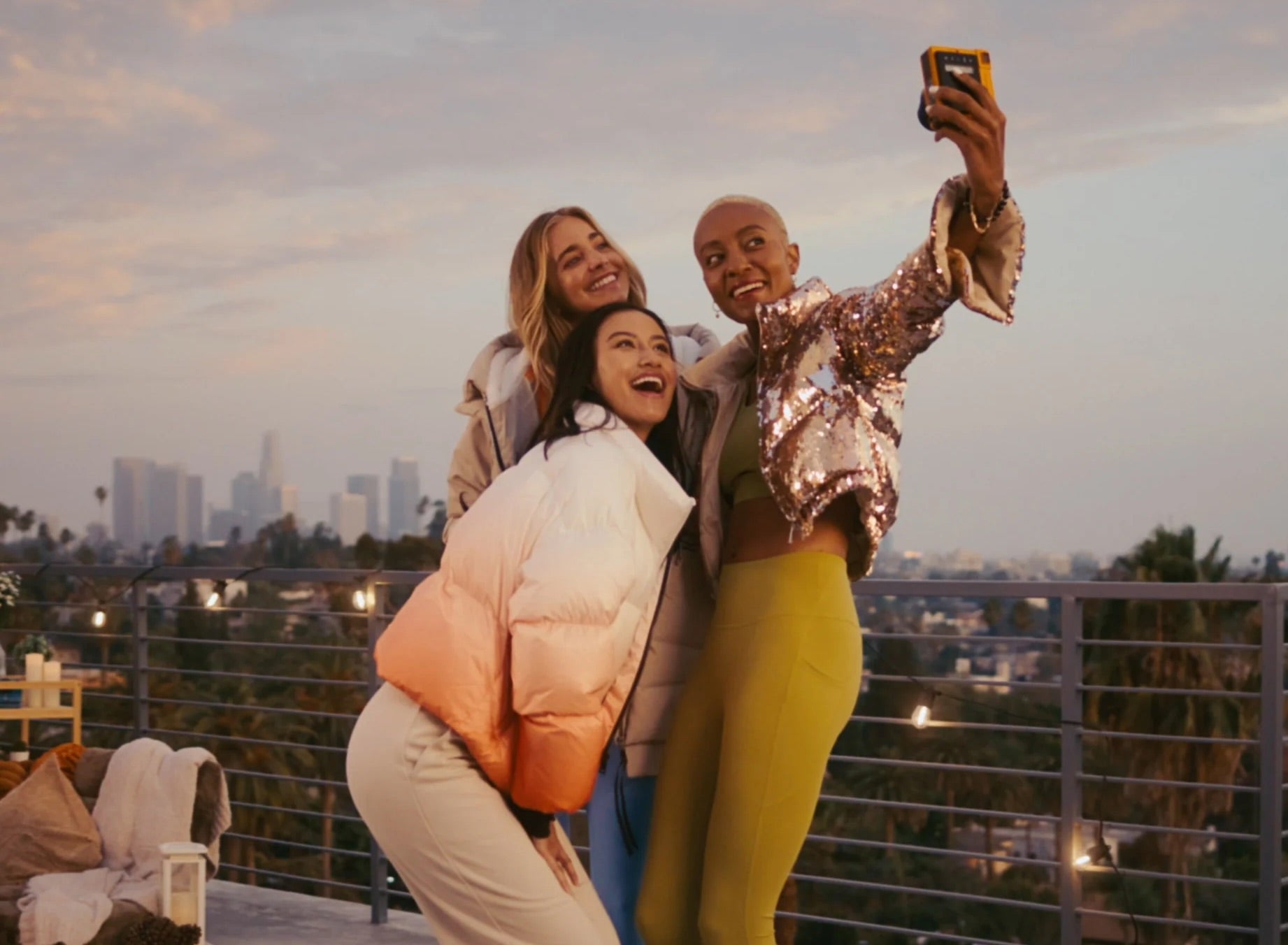 Puffer Jacket Outfit Ideas for Travel: Stylish and Practical Tips – Orolay