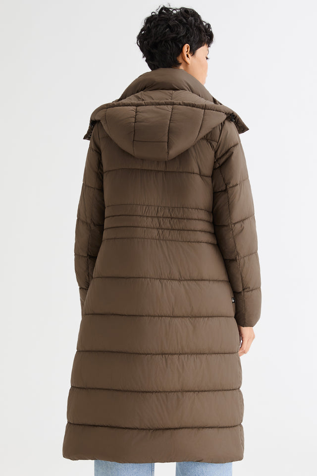 Orolay Women's Long Hooded Quilted Puffer Jacket